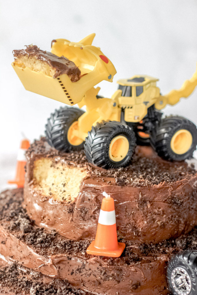 Custom Cakes Without the Stress - Lolo Home Kitchen