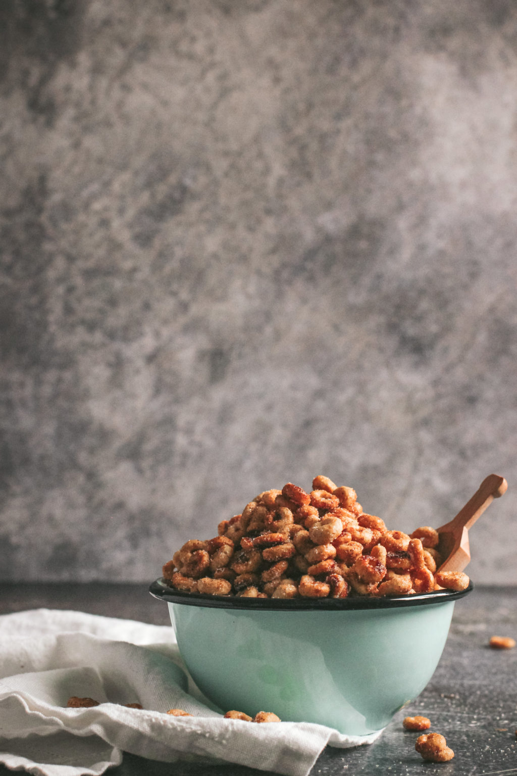 Cinnamon Buttered Cheerios Snack Mix - Lolo Home Kitchen