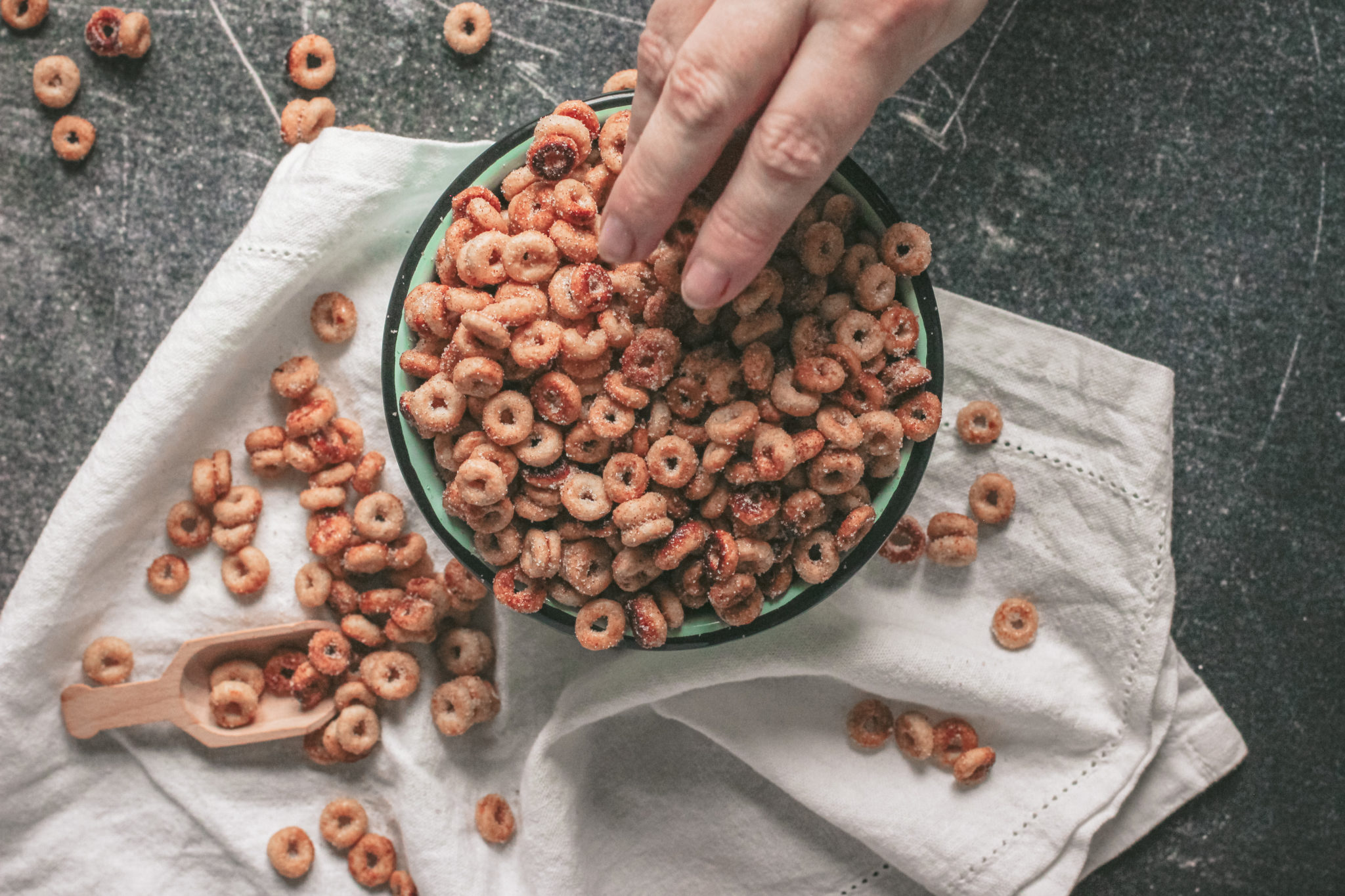 Cinnamon Buttered Cheerios Snack Mix - Lolo Home Kitchen
