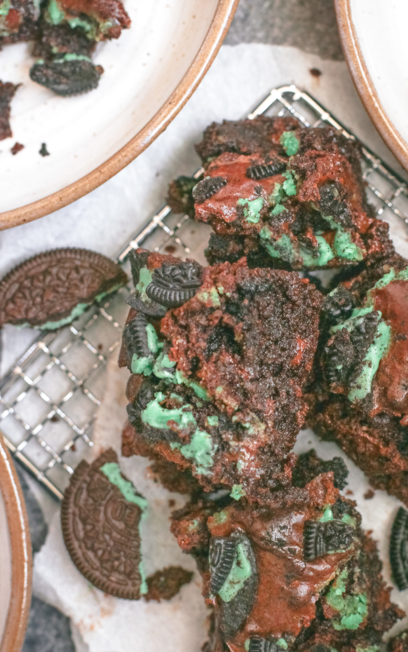 Gooey Mint Oreo Brownies - Lolo Home Kitchen
