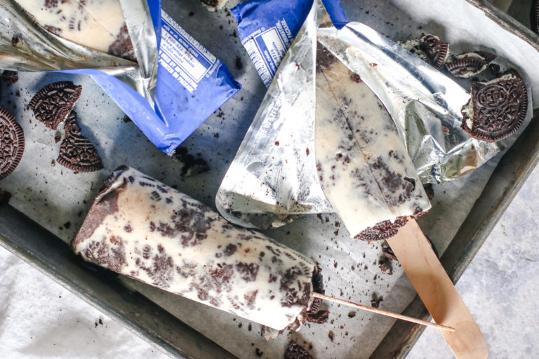 Oreo Popsicles - Lolo Home Kitchen