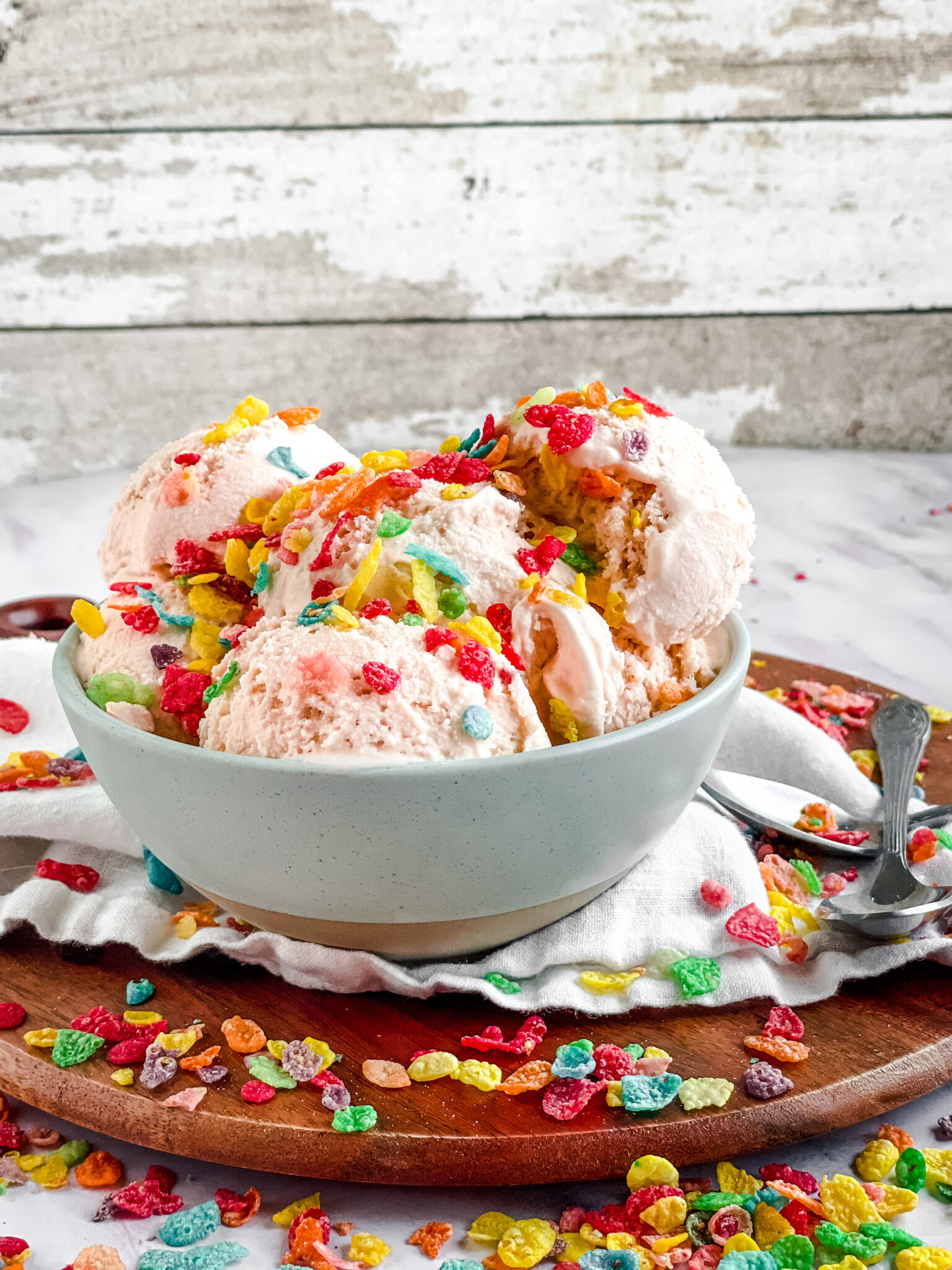 Fruity Pebbles Cereal Milk Ice Cream - Lolo Home Kitchen