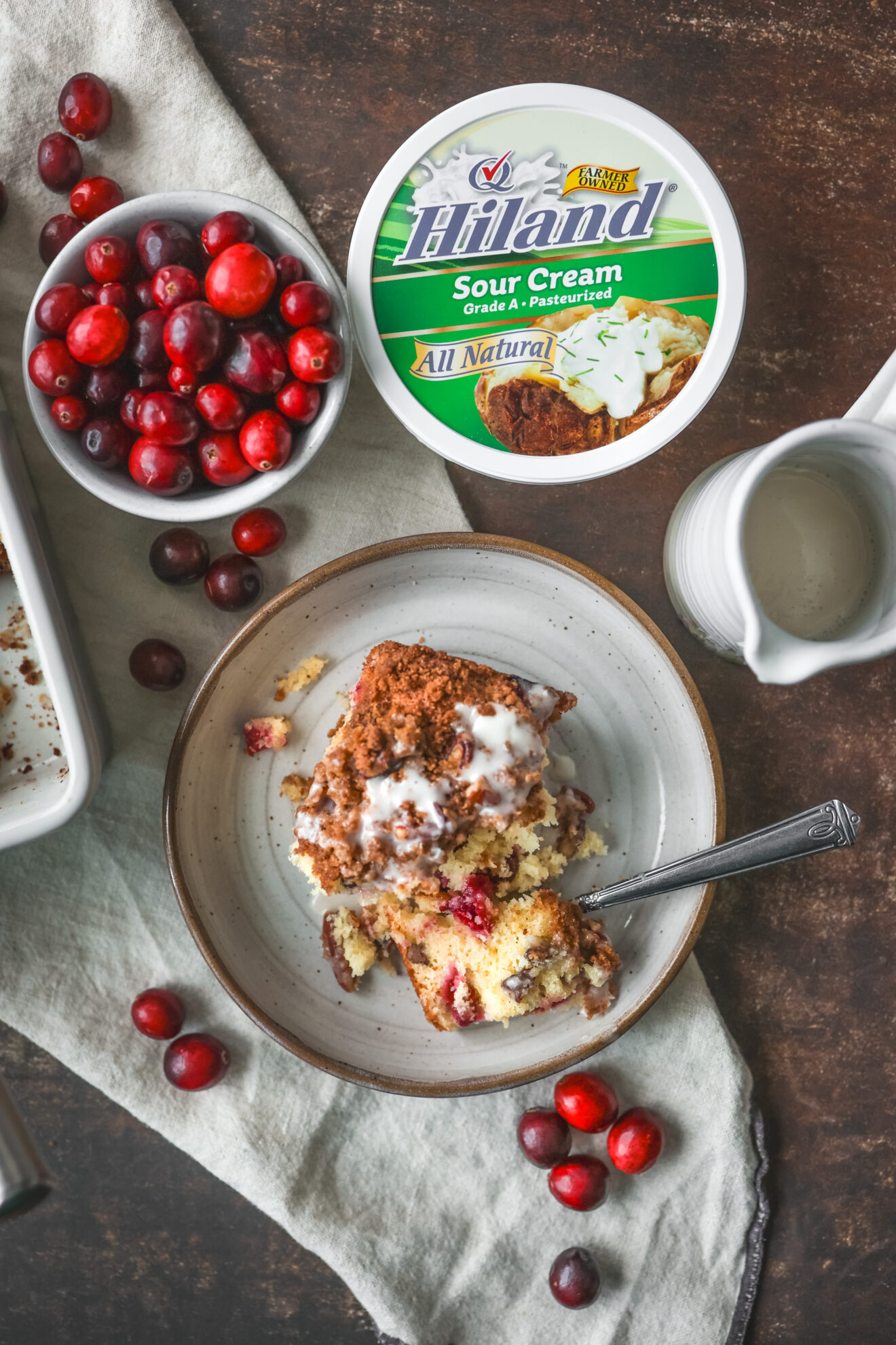 Cranberry Sour Cream Coffee Cake (Easy Holiday Breakfast Recipe) - Lolo ...
